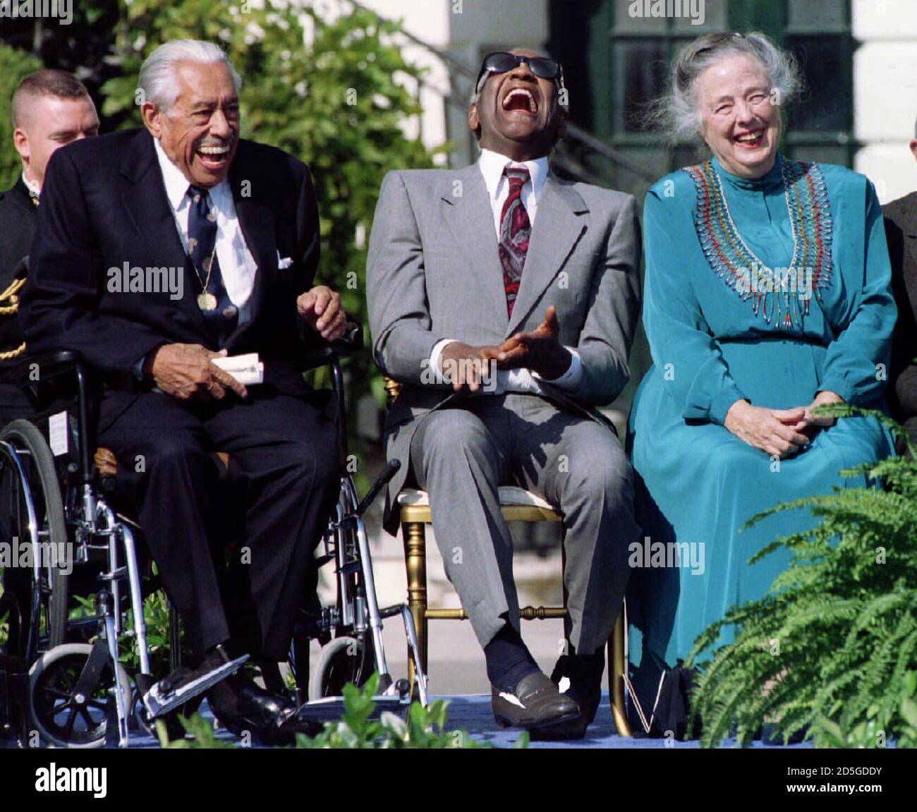 National medal of arts hi-res stock photography and images - Alamy