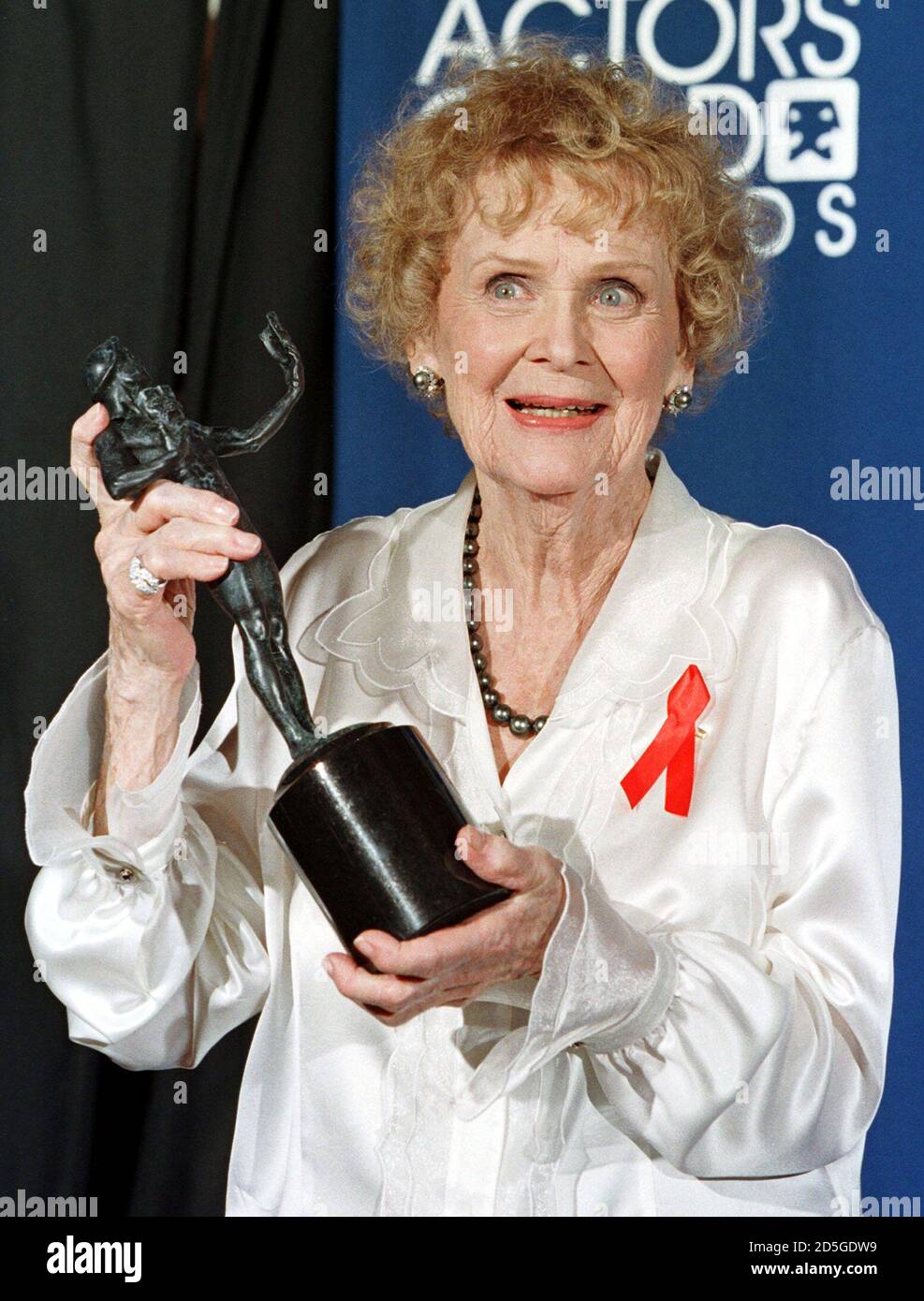 Gloria stuart titanic hi-res stock photography and images - Alamy