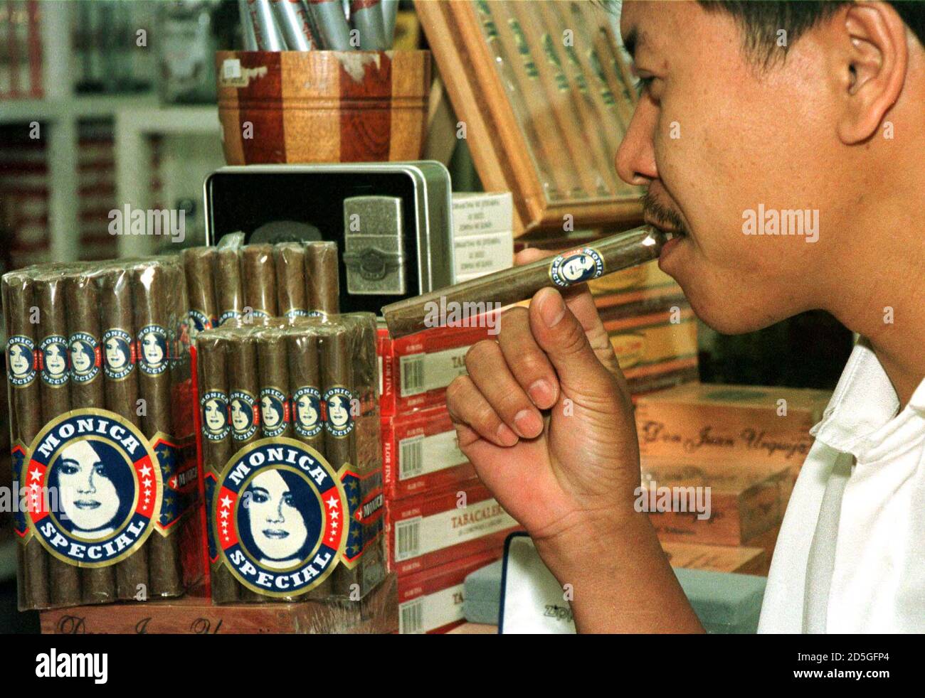 Cigars a hi-res stock photography and images - Alamy