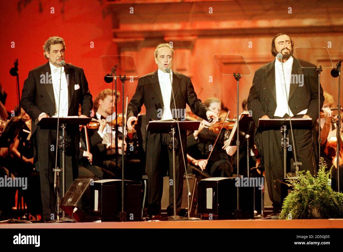 Jose carreras three tenors hi-res stock photography and images - Alamy