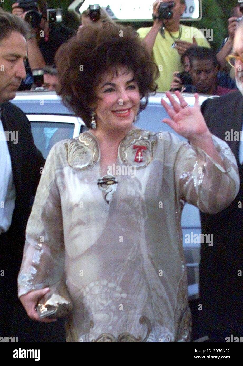 Elizabeth Taylor Cannes Film Festival High Resolution Stock Photography ...
