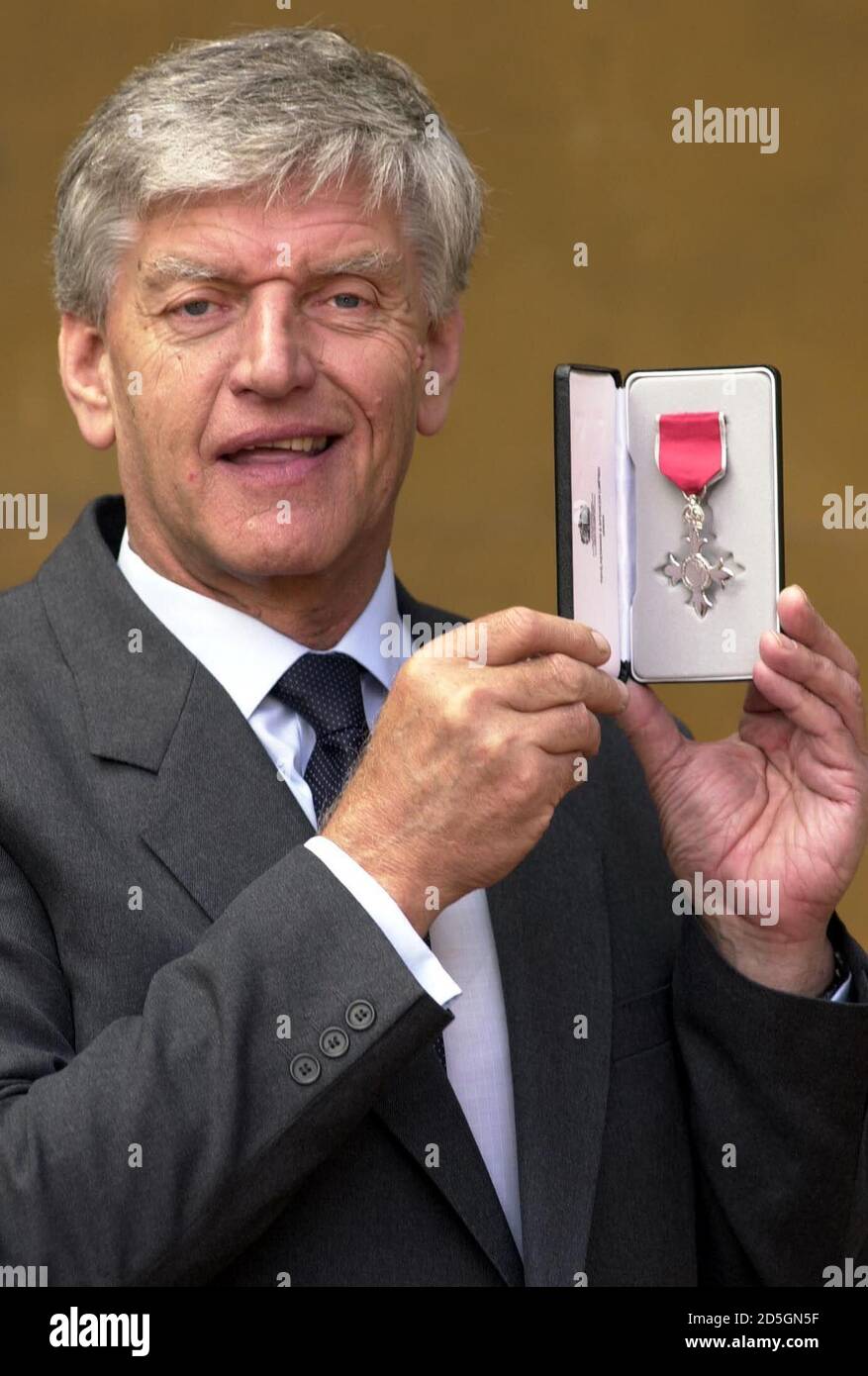 Darth vader actor dave prowse hi-res stock photography and images - Alamy