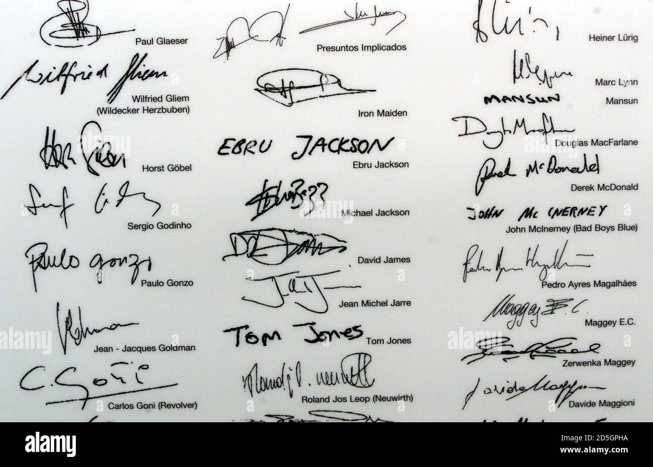 Signatures Rock High Resolution Stock Photography and Images - Alamy