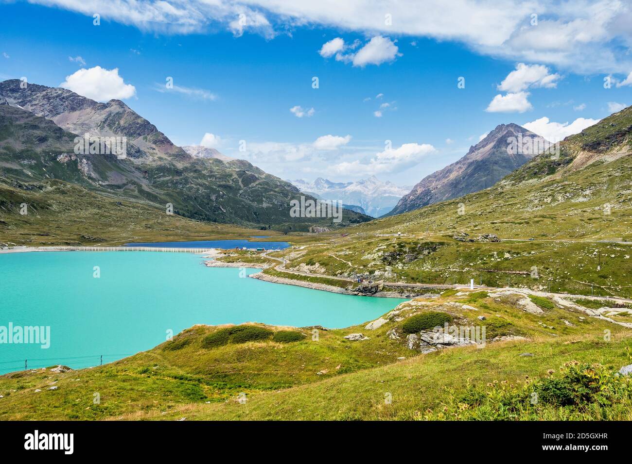 Mountain train lago bianco bernina hi-res stock photography and images ...