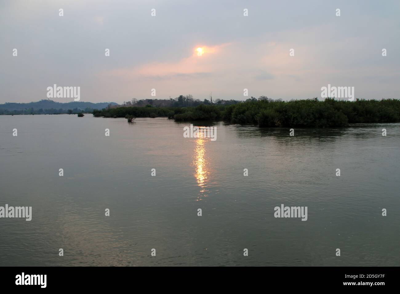 river mekong in laos Stock Photo - Alamy