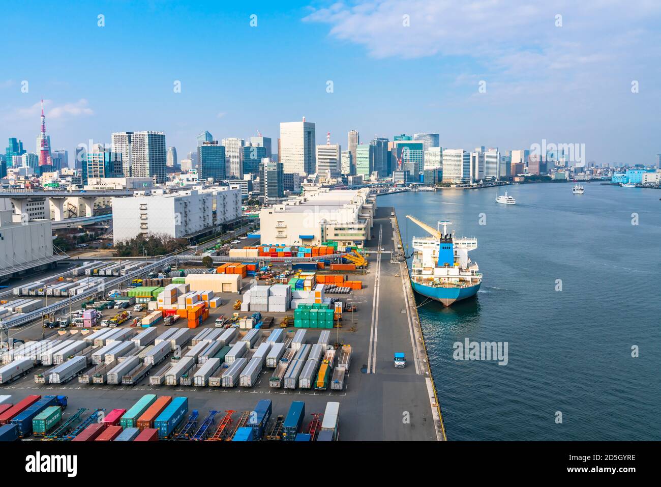 Row of high-rise building stands along the Tokyo Bay at Tokyo Japan ...
