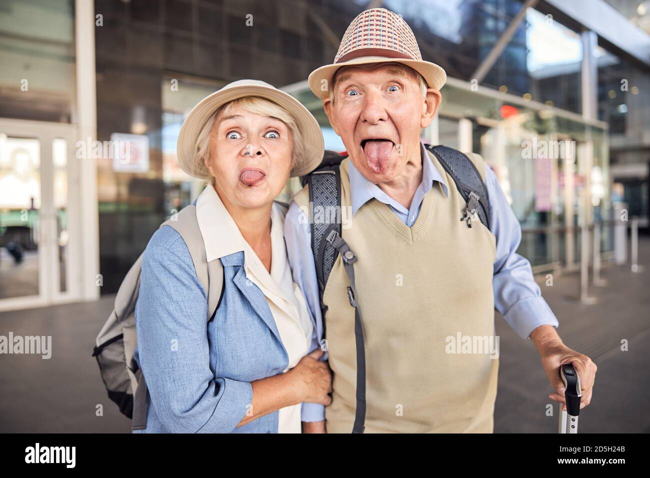 People having a good time outside hi-res stock photography and images ...