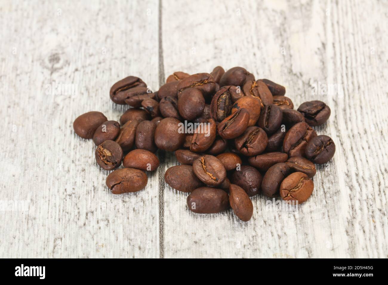 Roasted coffee beans ready for cooking Stock Photo - Alamy