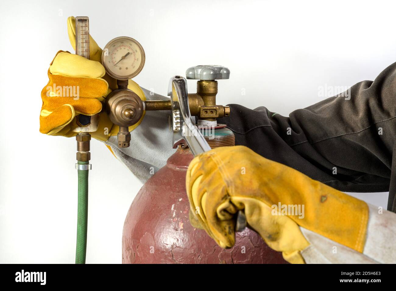 Gas cylinder industrial welding hi-res stock photography and images - Alamy