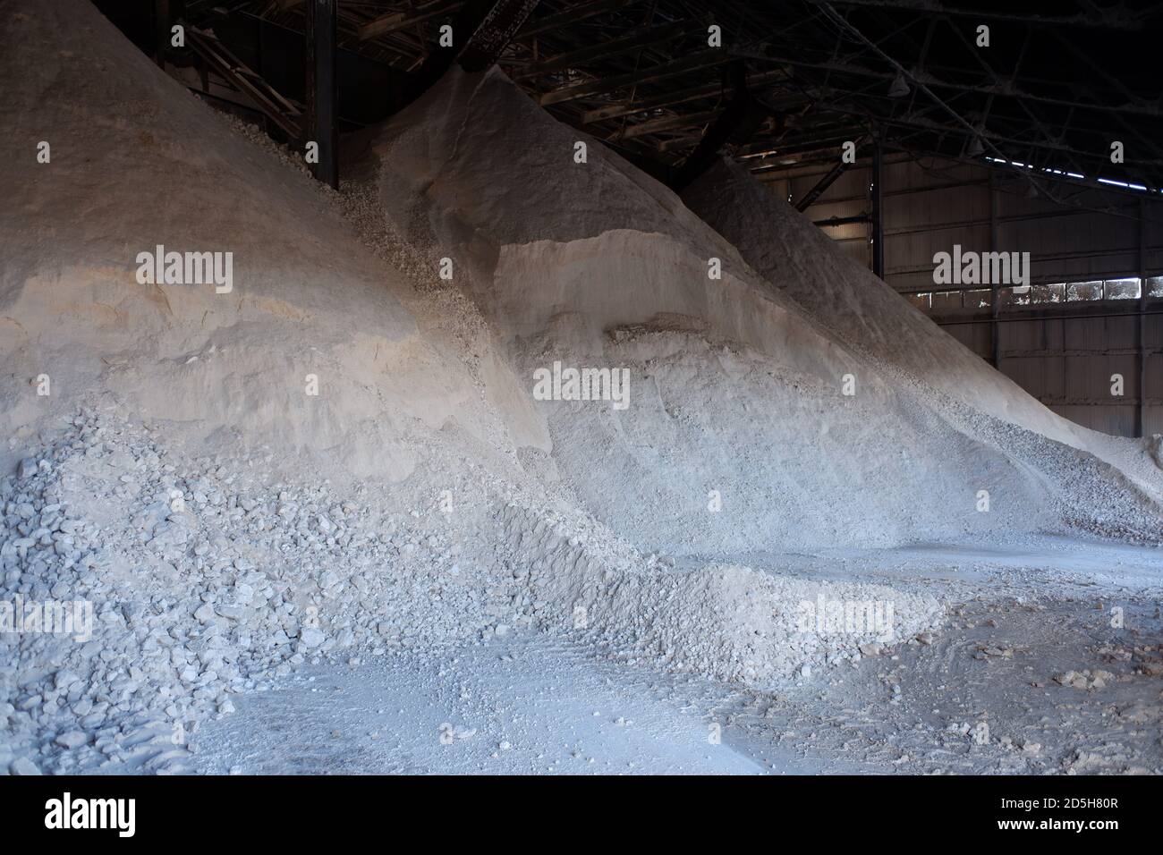 Gypsum rock hi-res stock photography and images - Alamy