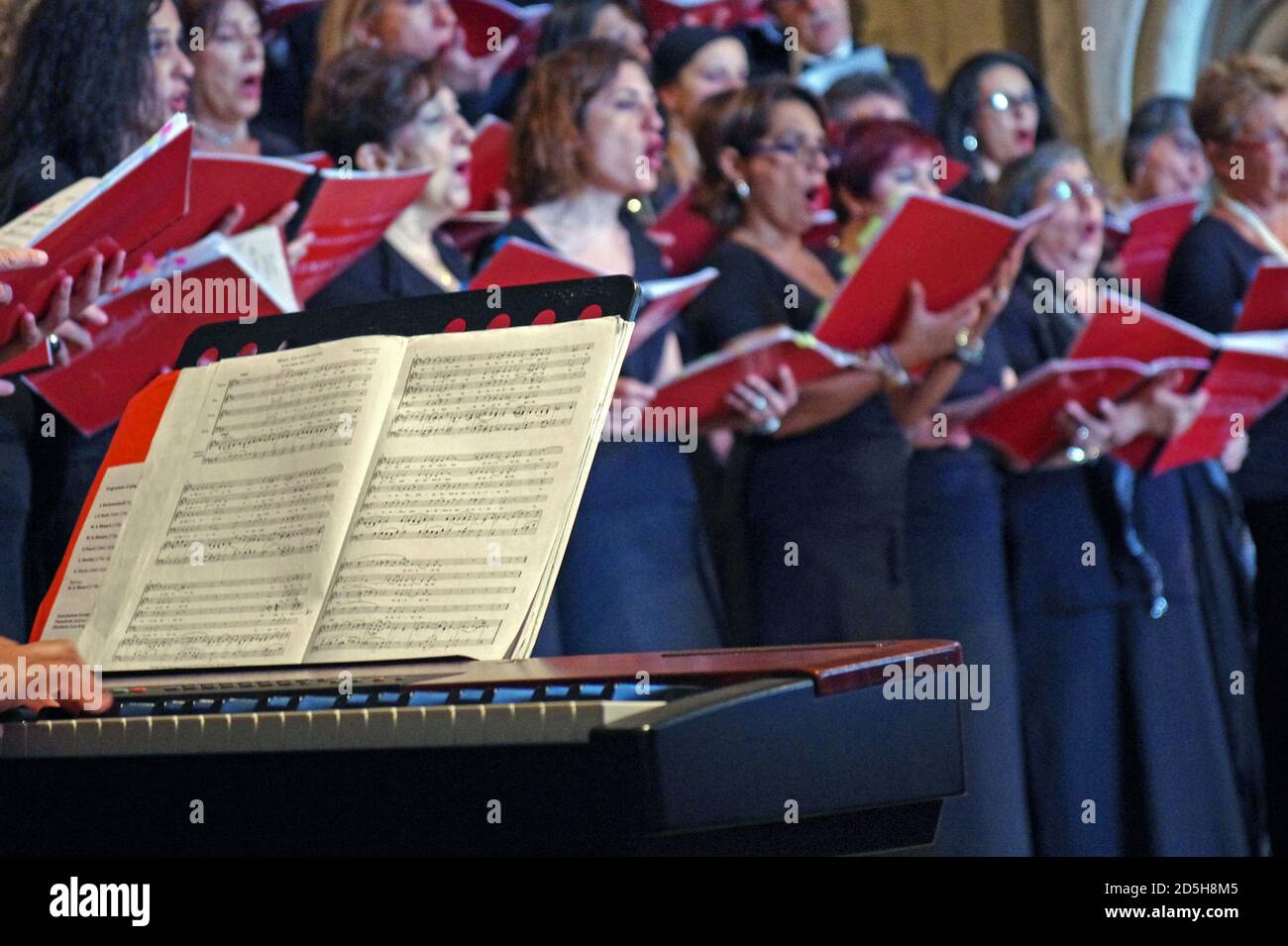 Classic music concert Stock Photo - Alamy