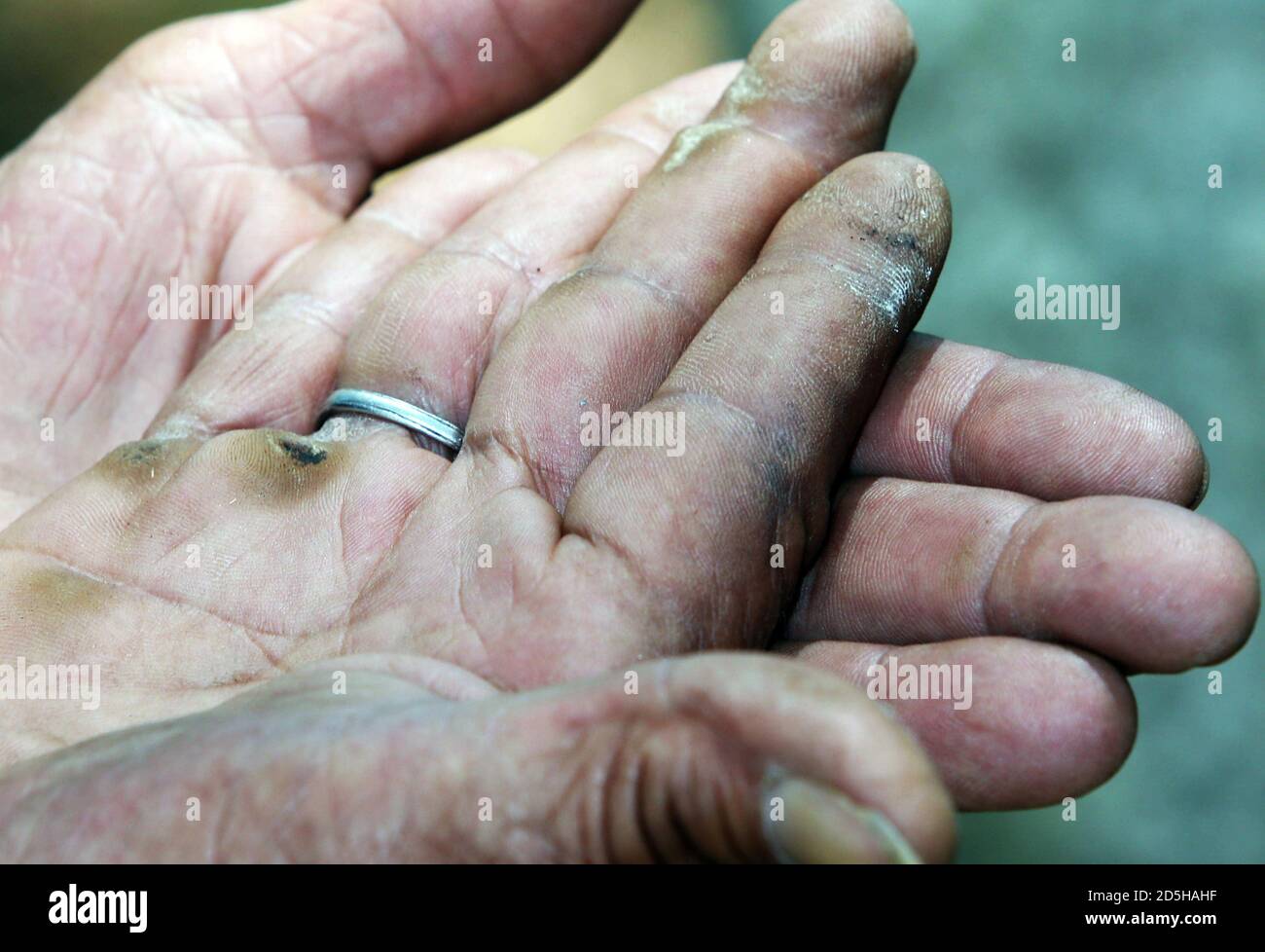 Calloused hands hi-res stock photography and images - Alamy