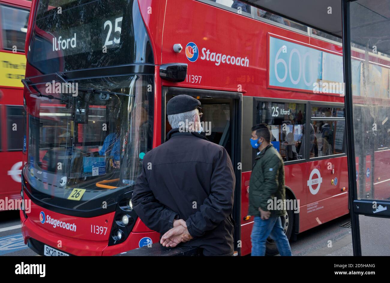 London bus face mask hi-res stock photography and images - Alamy