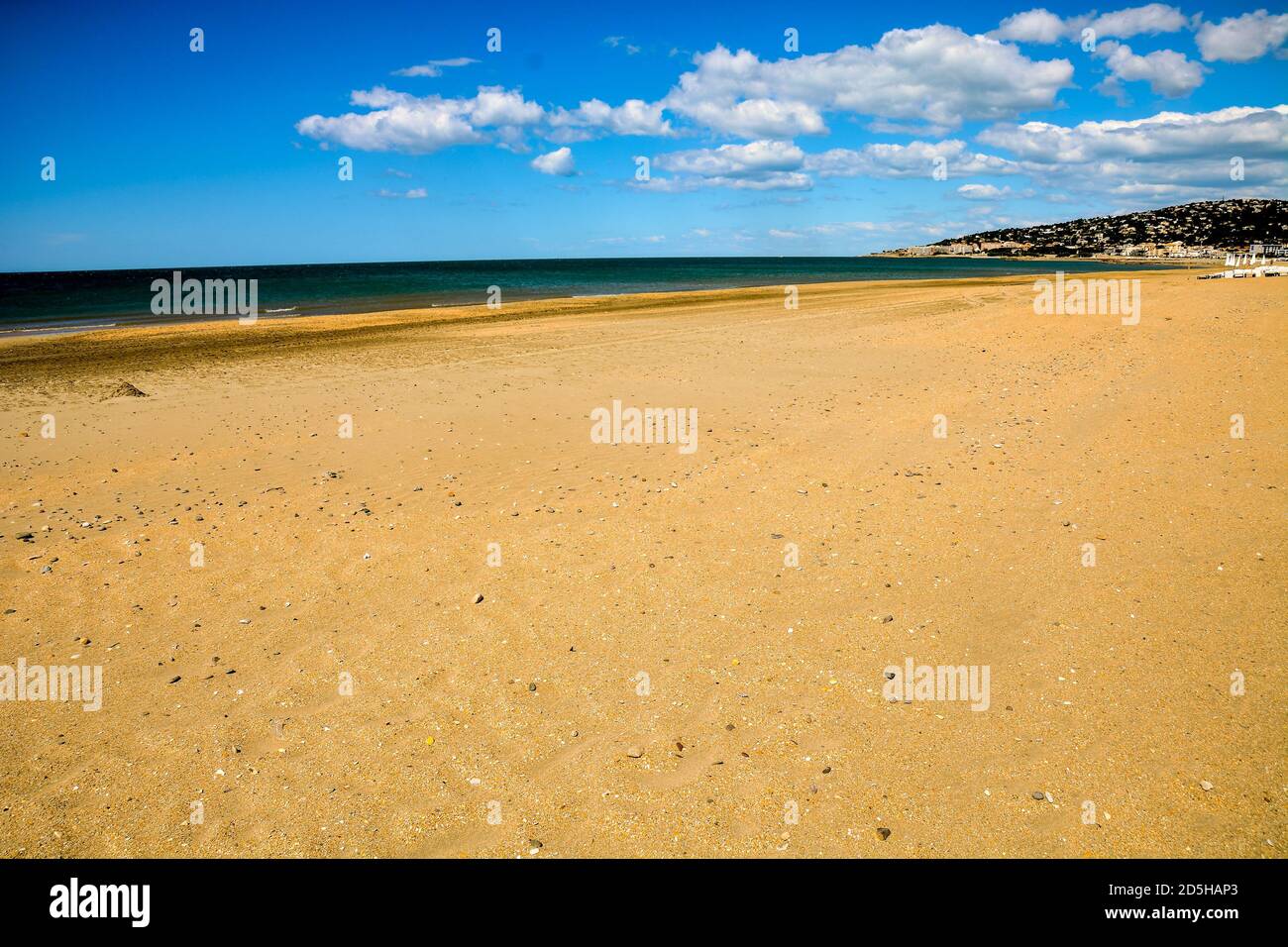 Empty mediterranean sand beach in south france Stock Photo - Alamy