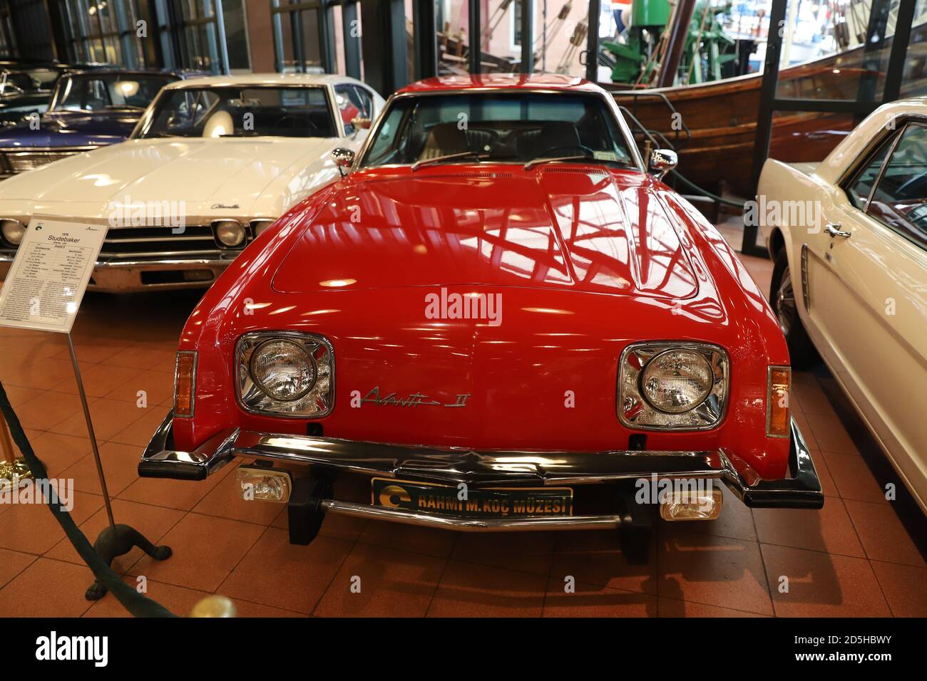 Avanti studebaker hi-res stock photography and images - Alamy