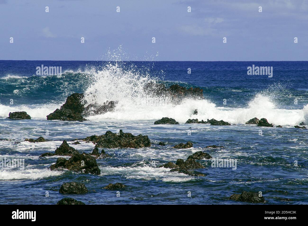 Rough ocean waves beauty hi-res stock photography and images - Alamy