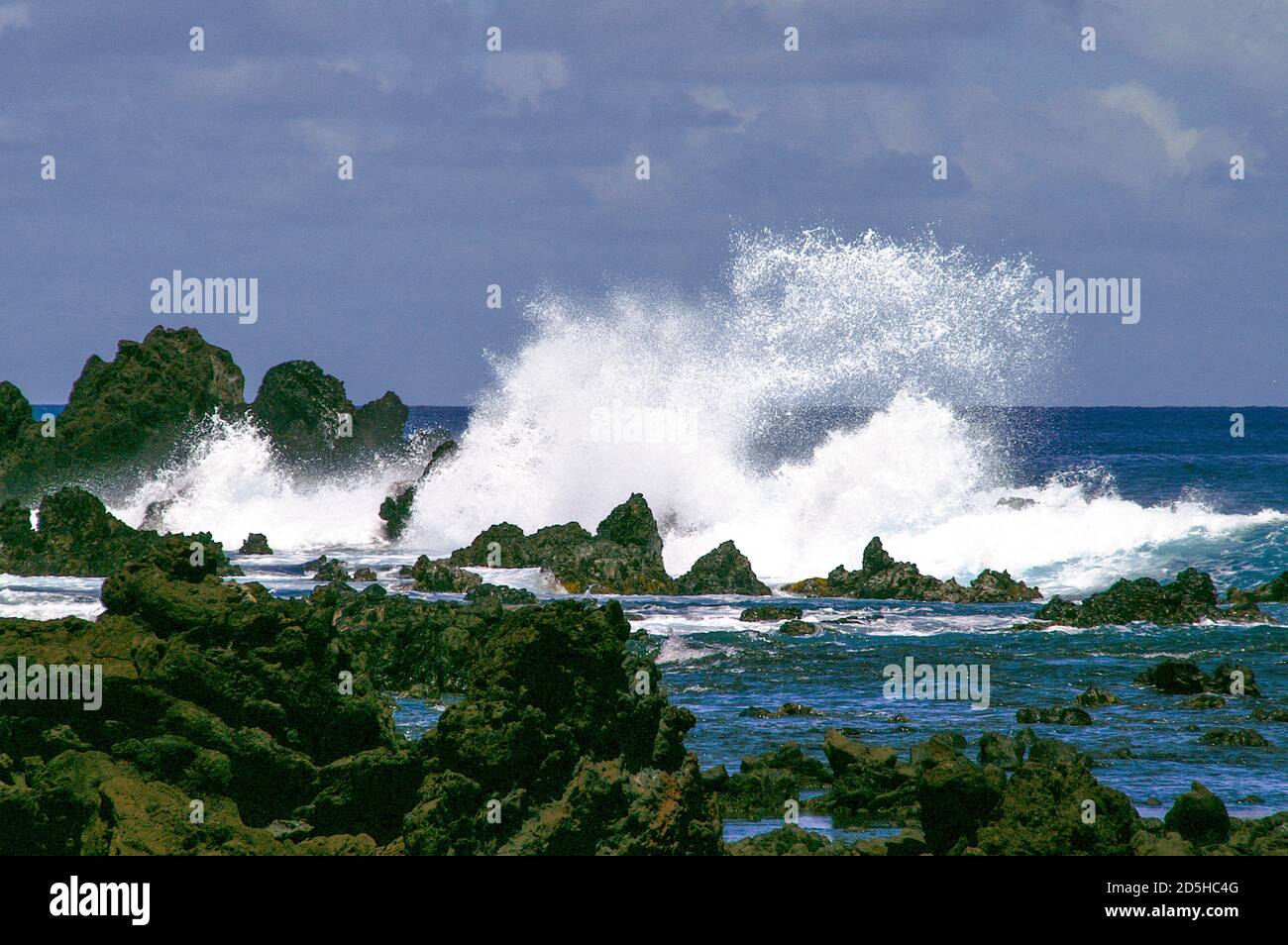 Rough ocean waves beauty hi-res stock photography and images - Alamy