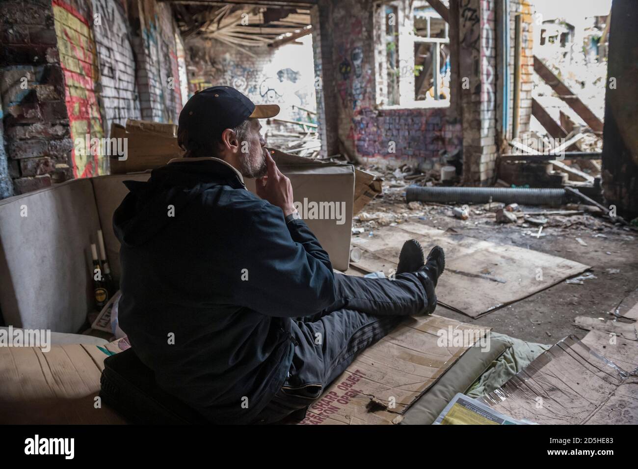 Sofa surfing homelessness hi-res stock photography and images - Alamy