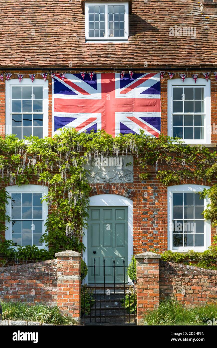 English flag on facade hi-res stock photography and images - Alamy