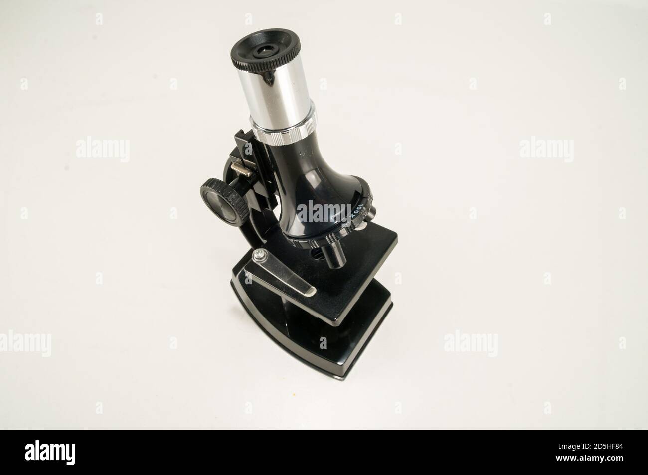 An old scientific microscope Stock Photo - Alamy