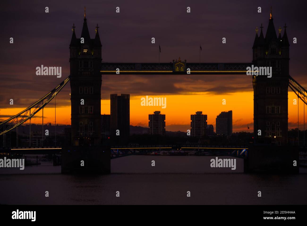 Tower Bridge at sunrise in London Stock Photo - Alamy
