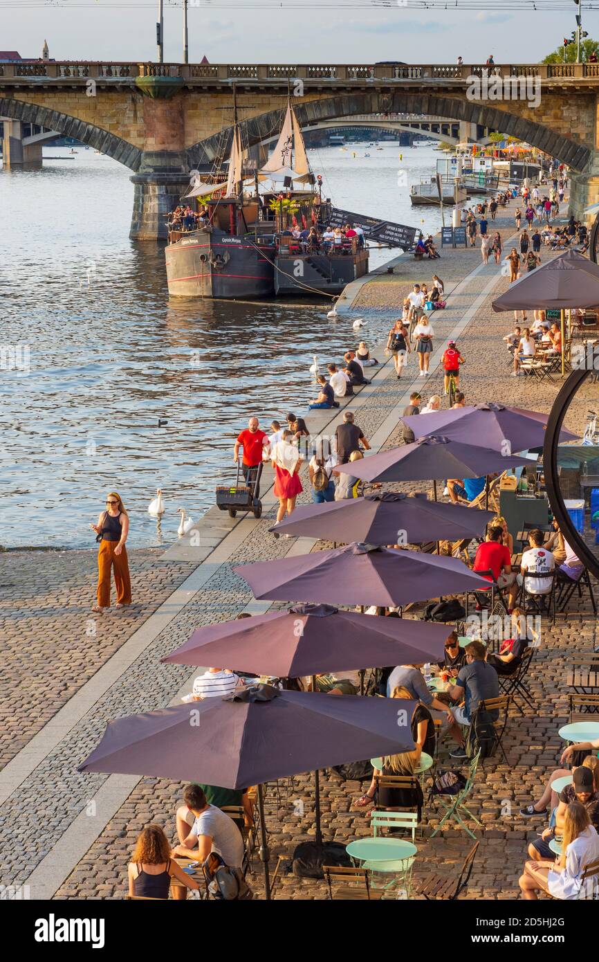Praha: river Vltava (Moldau), Palacky Bridge (Palackeho most), , river ...