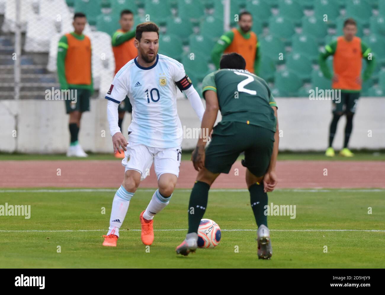 Football stadium in la paz bolivia hi-res stock photography and images ...