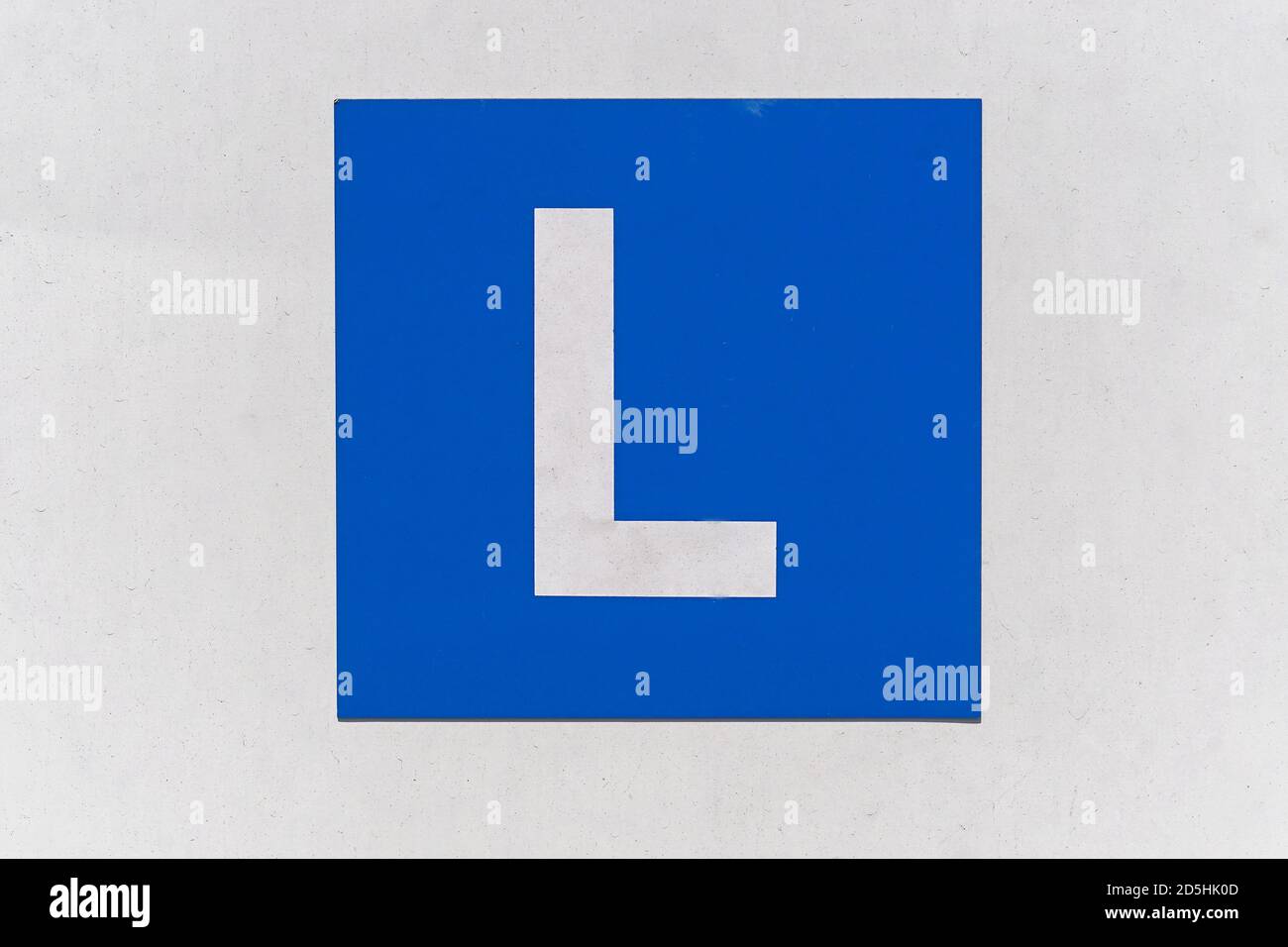 Newly licensed driver plate L at vehicle Stock Photo - Alamy