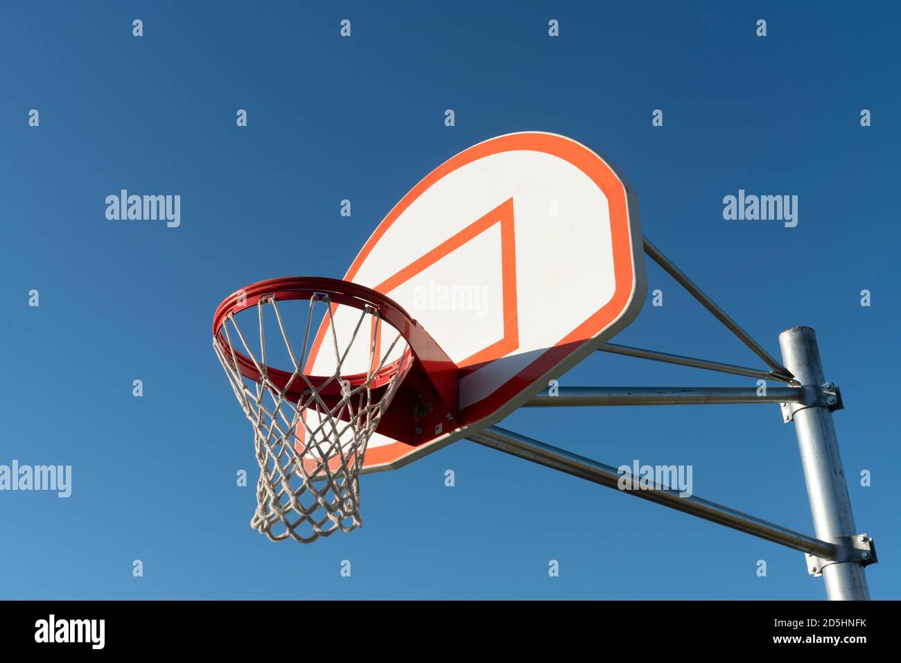 Basketball hoop as seen from reft side Stock Photo - Alamy