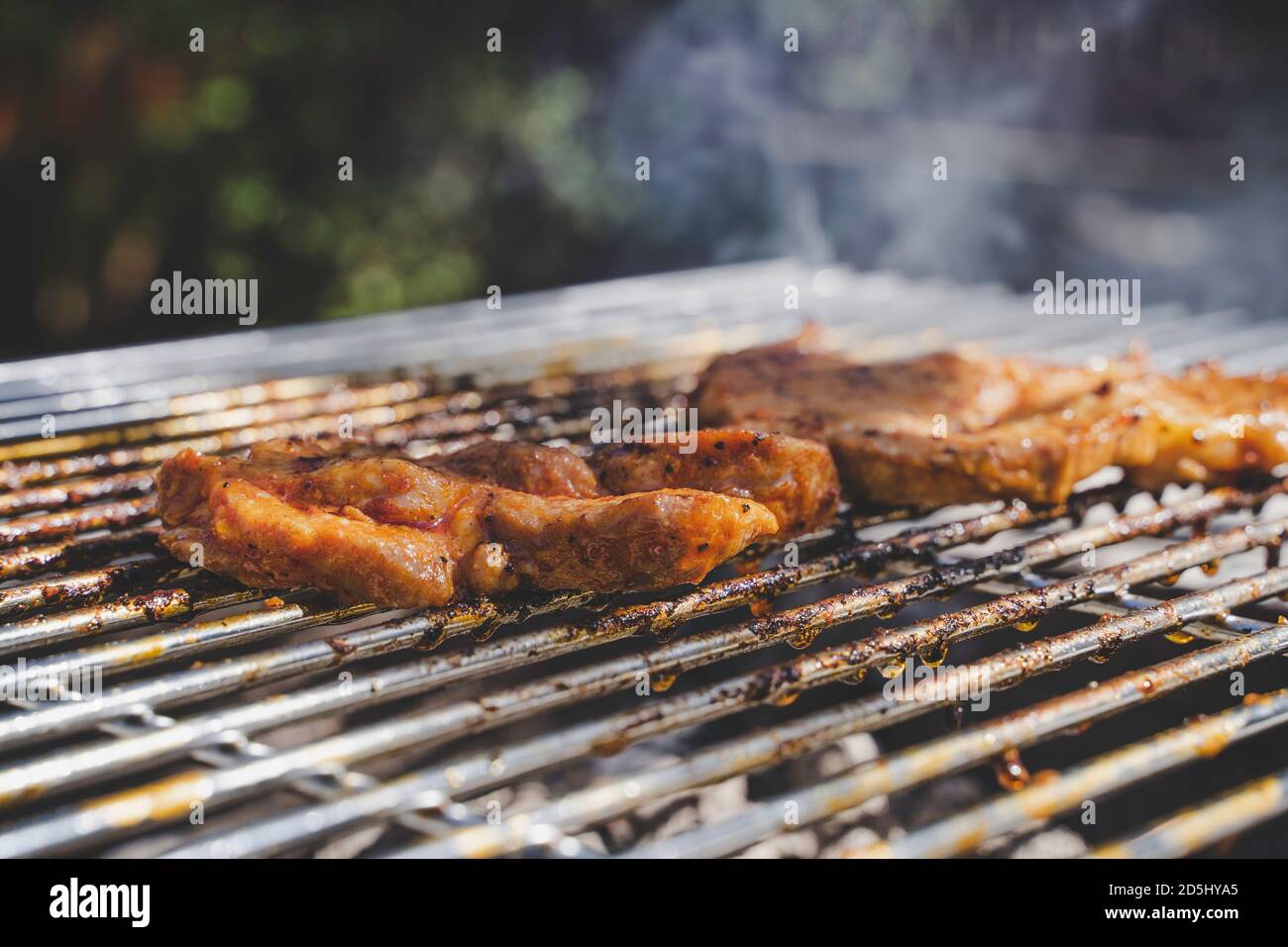 Smoke grills hi-res stock photography and images - Alamy