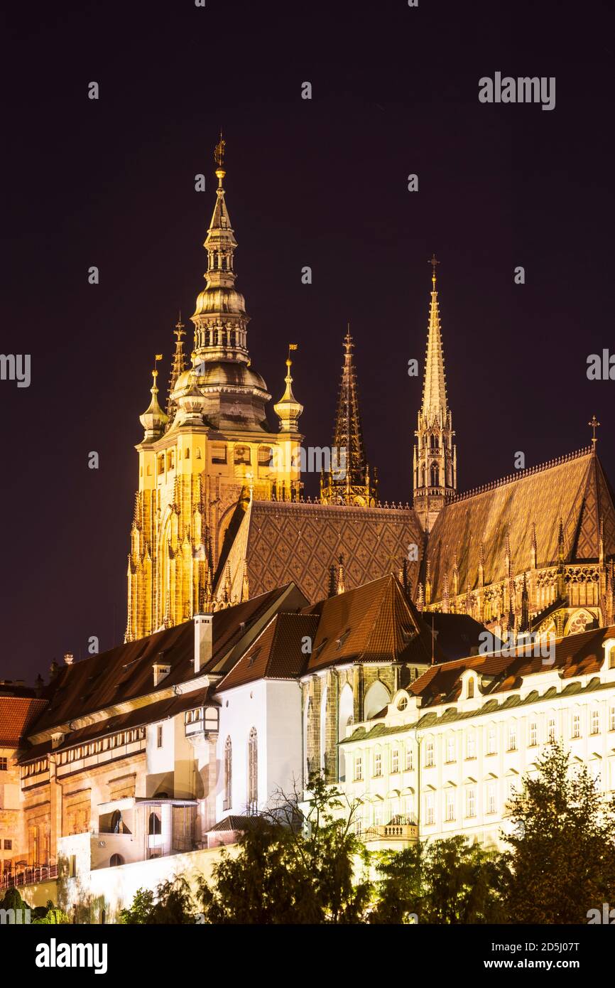 Praha: Prague Castle, St. Vitus Cathedral, from East in Hradcany ...