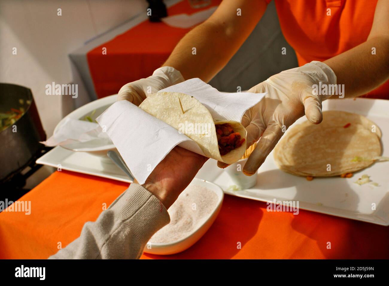 Chile plates hi-res stock photography and images - Alamy