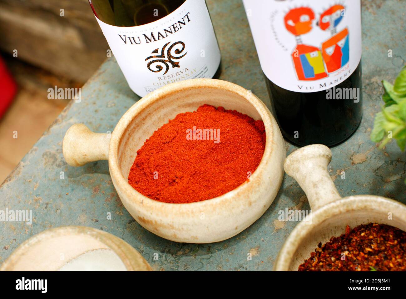 Chile pottery hi-res stock photography and images - Alamy