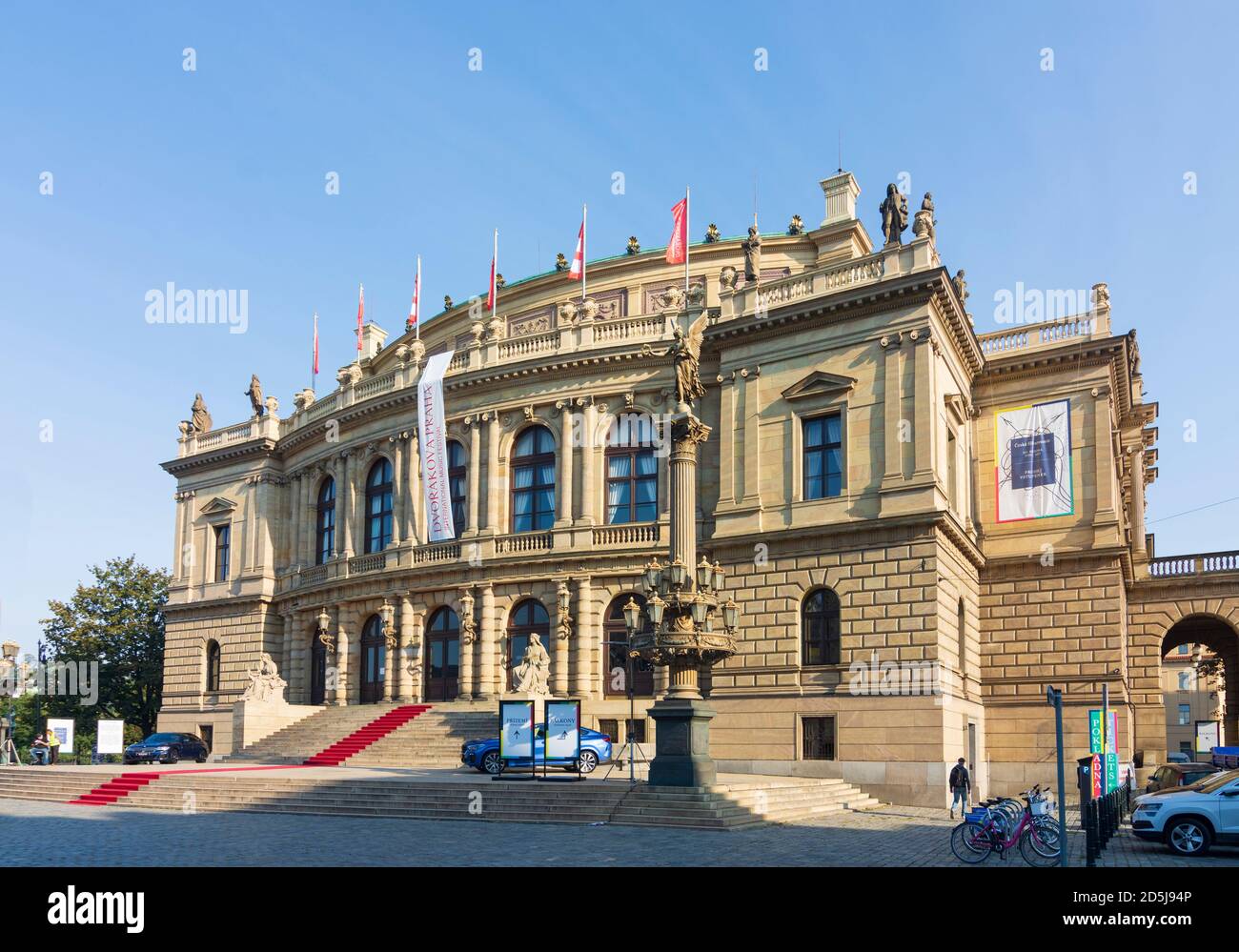 Praha: Rudolfinum, home of the Czech Philharmonic Orchestra in Josefov ...