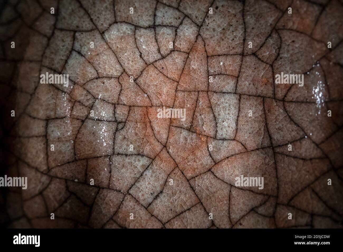 Raku glaze hi-res stock photography and images - Alamy
