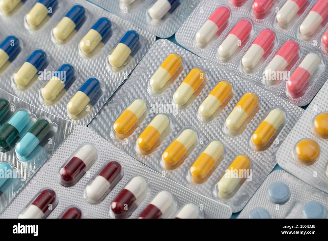 medical pills and tablets drug antibiotics capsule pills Pharmaceutical ...