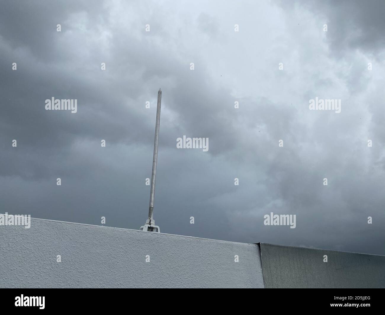 Lighting rod wire hi-res stock photography and images - Alamy