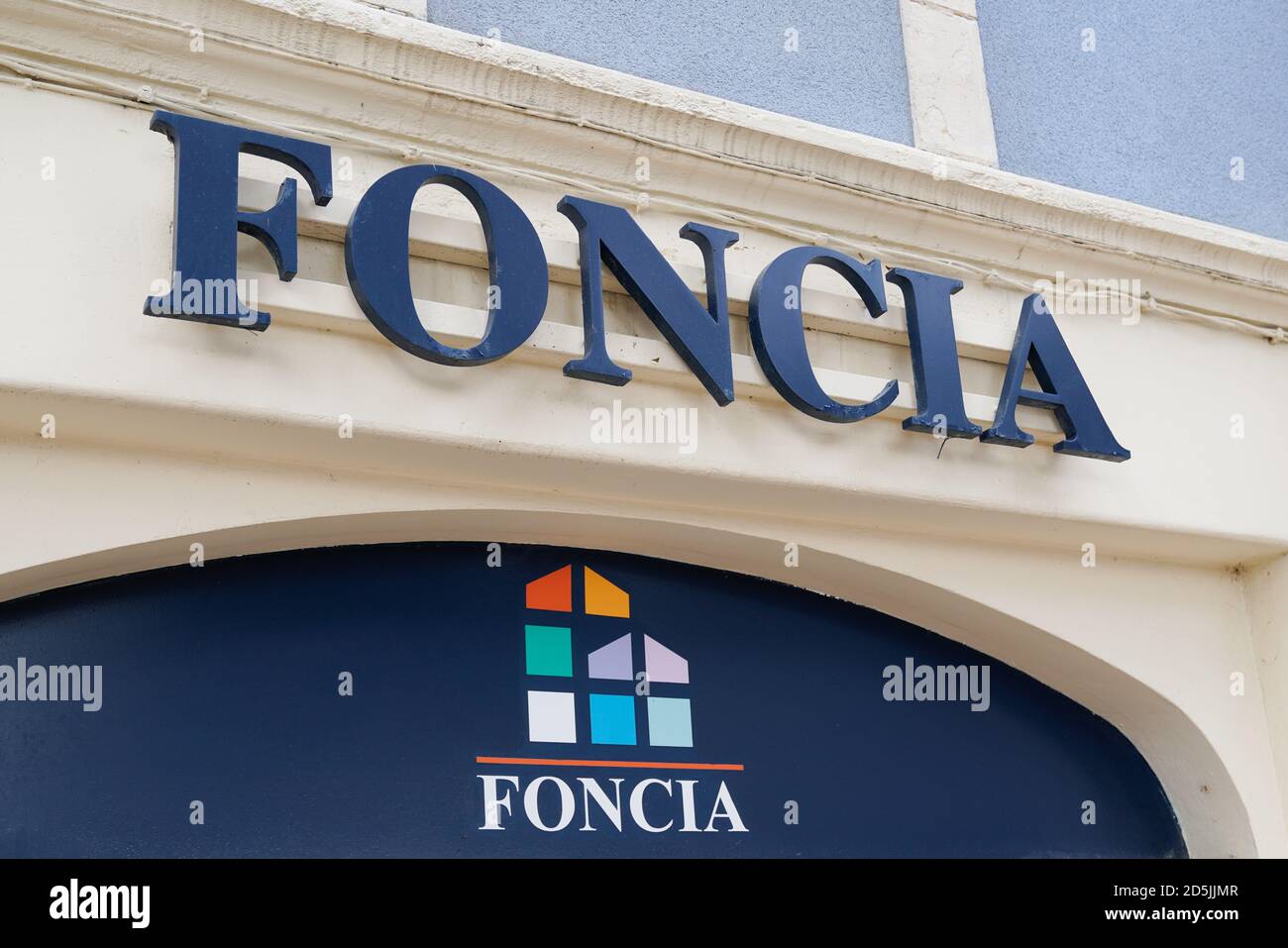 Foncia logo hi-res stock photography and images - Alamy