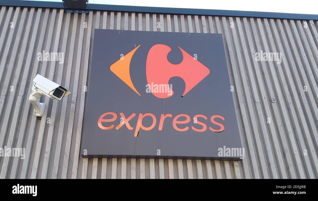 Carrefour express logotype hi-res stock photography and images - Alamy