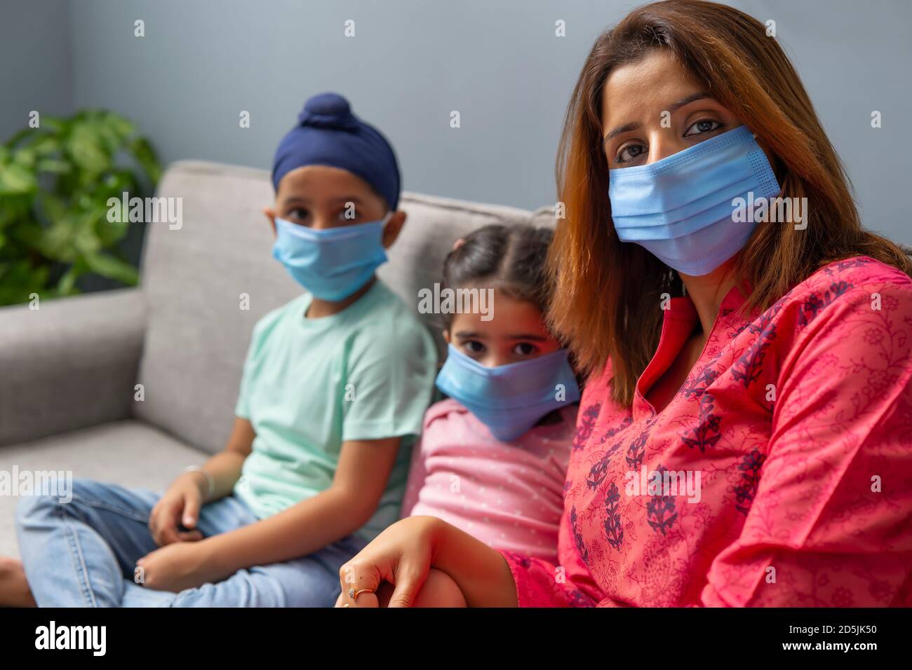 Sikh mother son hi-res stock photography and images - Alamy