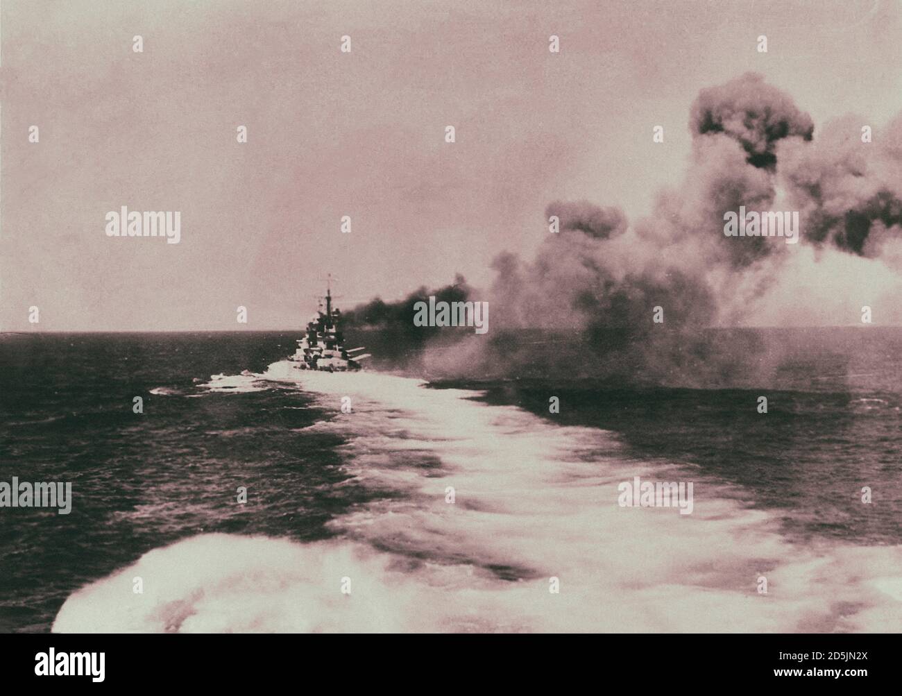 1940s italian battleship hi-res stock photography and images - Alamy