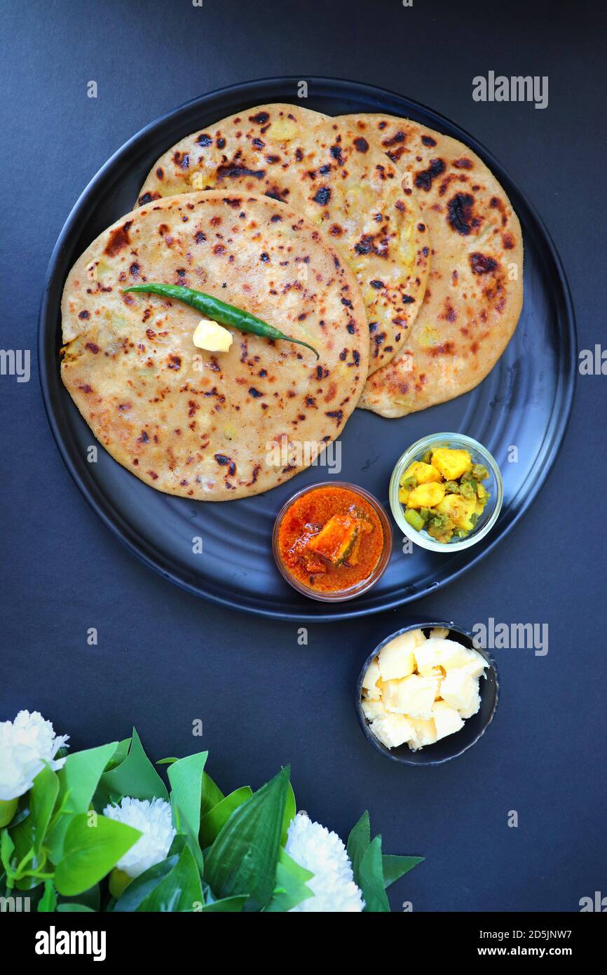 Aloo paratha hi-res stock photography and images - Alamy
