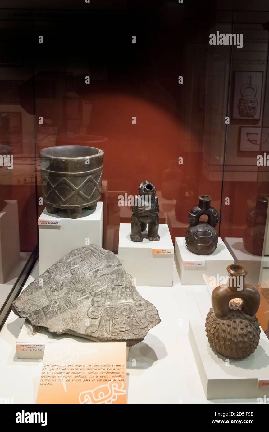 Pre-Columbian earthenware, Formative period gallery, "National Museum ...