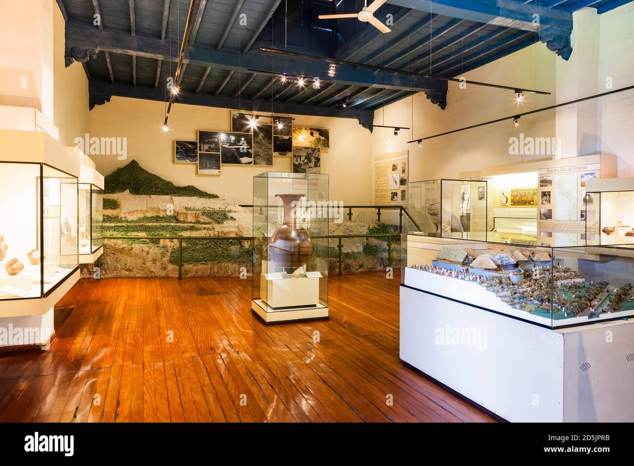 The Amazon culture collection gallery, "National Museum of Archaeology ...