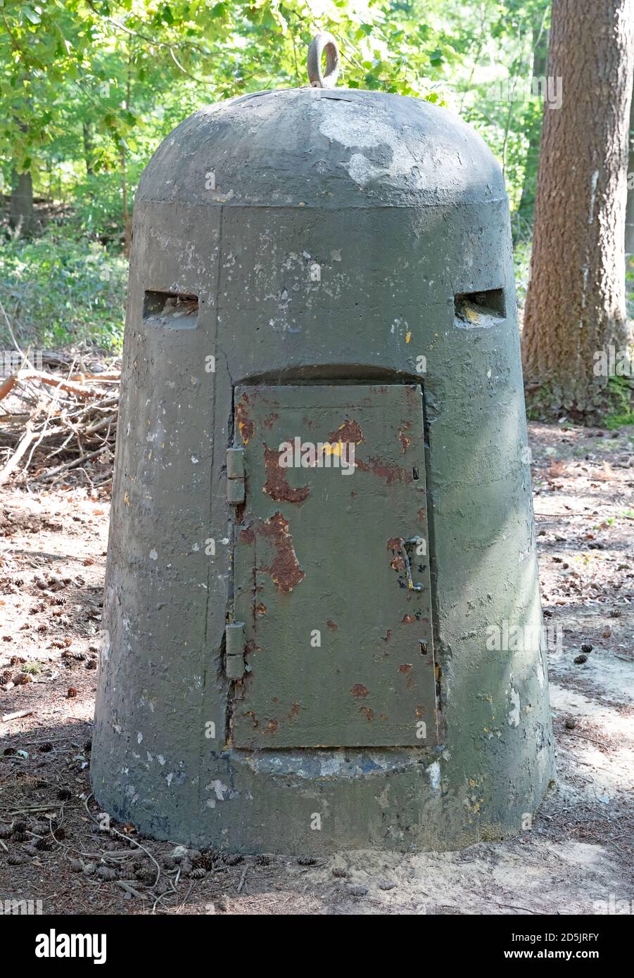 Small bunker from WW2, in a dutch forest Stock Photo - Alamy