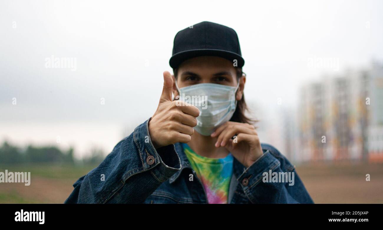 Big finger hi-res stock photography and images - Alamy