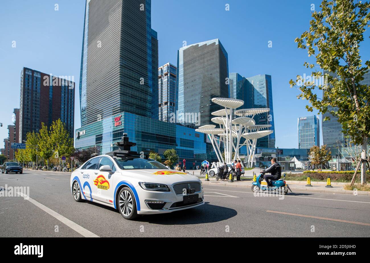 Robo taxis hi-res stock photography and images - Alamy
