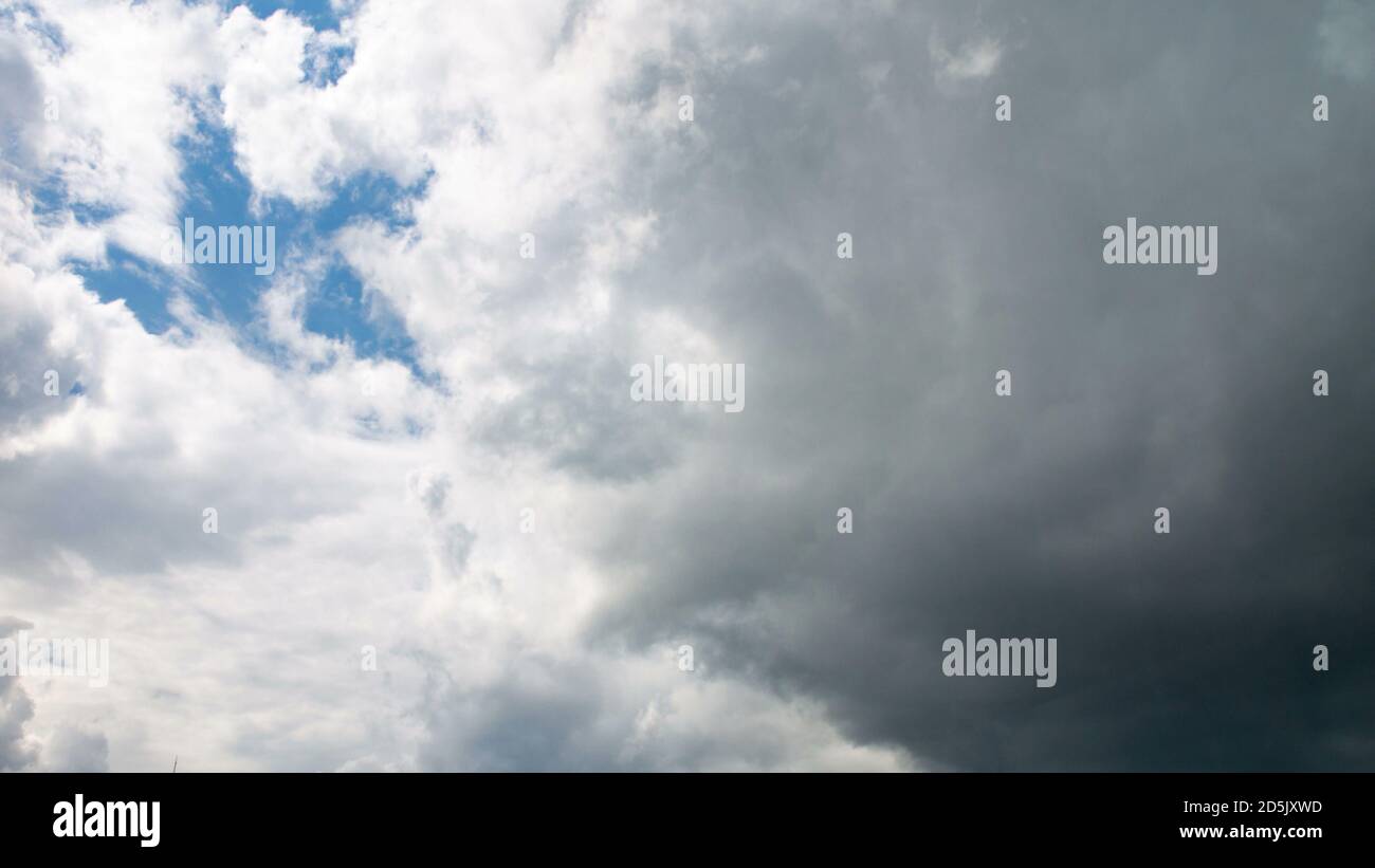 Rainy sky timelapse hi-res stock photography and images - Alamy