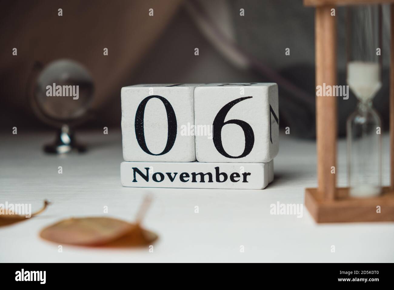 sixth day of autumn month calendar November Stock Photo - Alamy