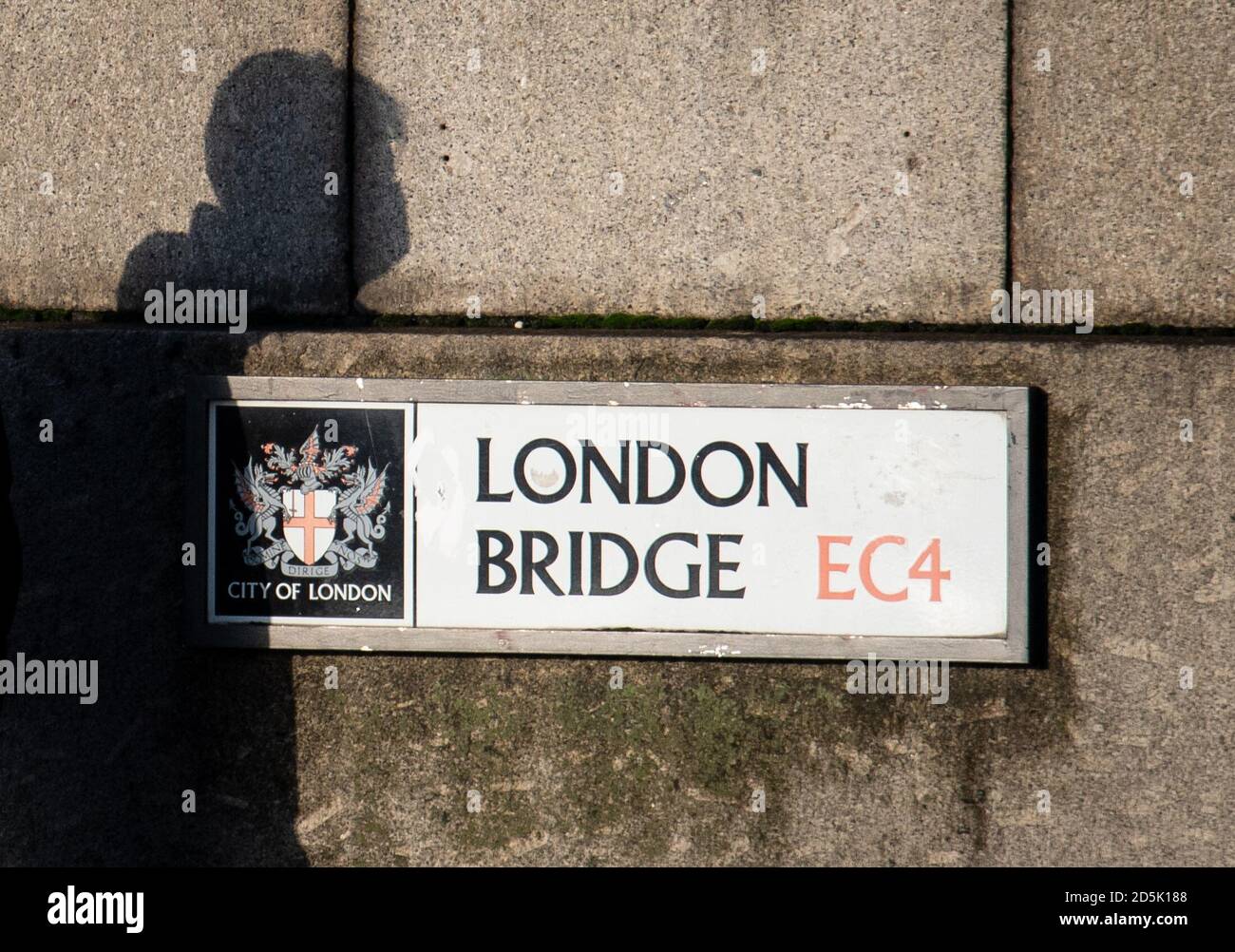 Three tier bridge hi-res stock photography and images - Alamy